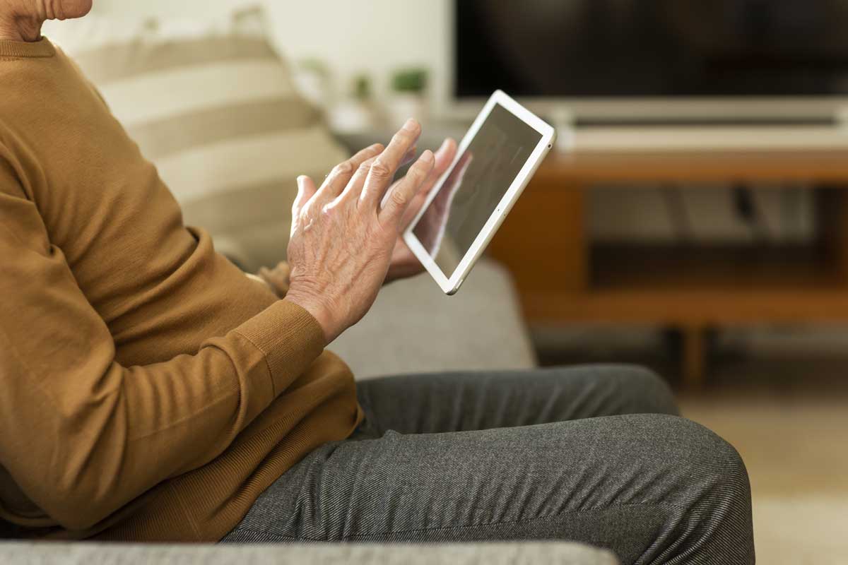 リモート/オンライン接客事例：介護業界にオンライン接客を持ち込むと？ - CBA Live Assist